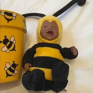 Anne Geddes | Accents | Anne Geddes Yellow Bee Baby Doll In Planter ...